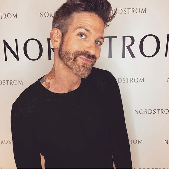 Kallin's Closet (@kallin_w) | Poshmark